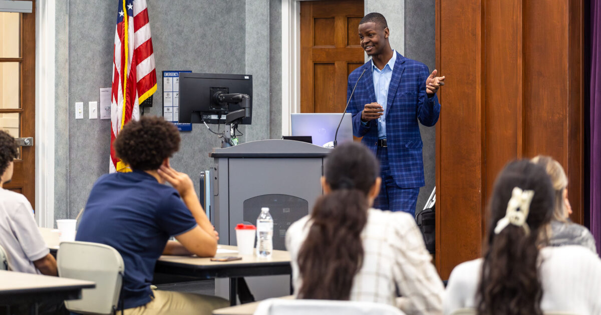 Nation’s youngest Black mayor headlines CFO’s annual YEP conference ...